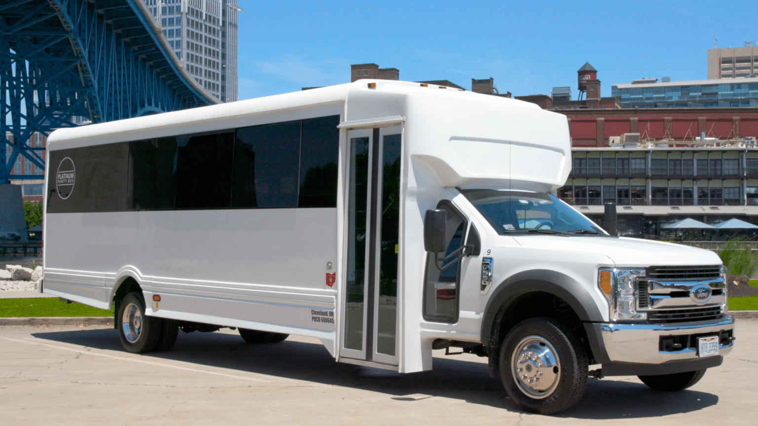 Best Party Bus Rental in Cleveland Ohio