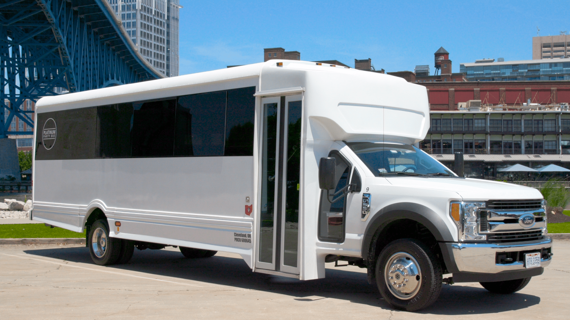 Best Party Bus Rental in Cleveland Ohio